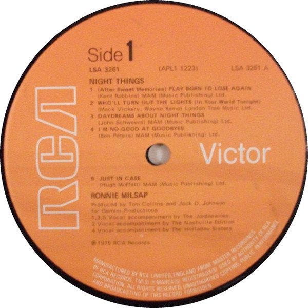 Ronnie Milsap – Night Things (LP, Album) – akerrecords.nl
